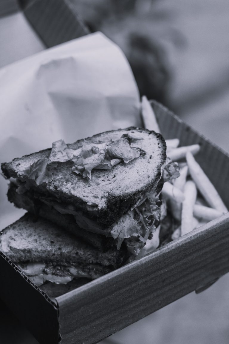 TOP 10 Facts about Fast Food Lovers